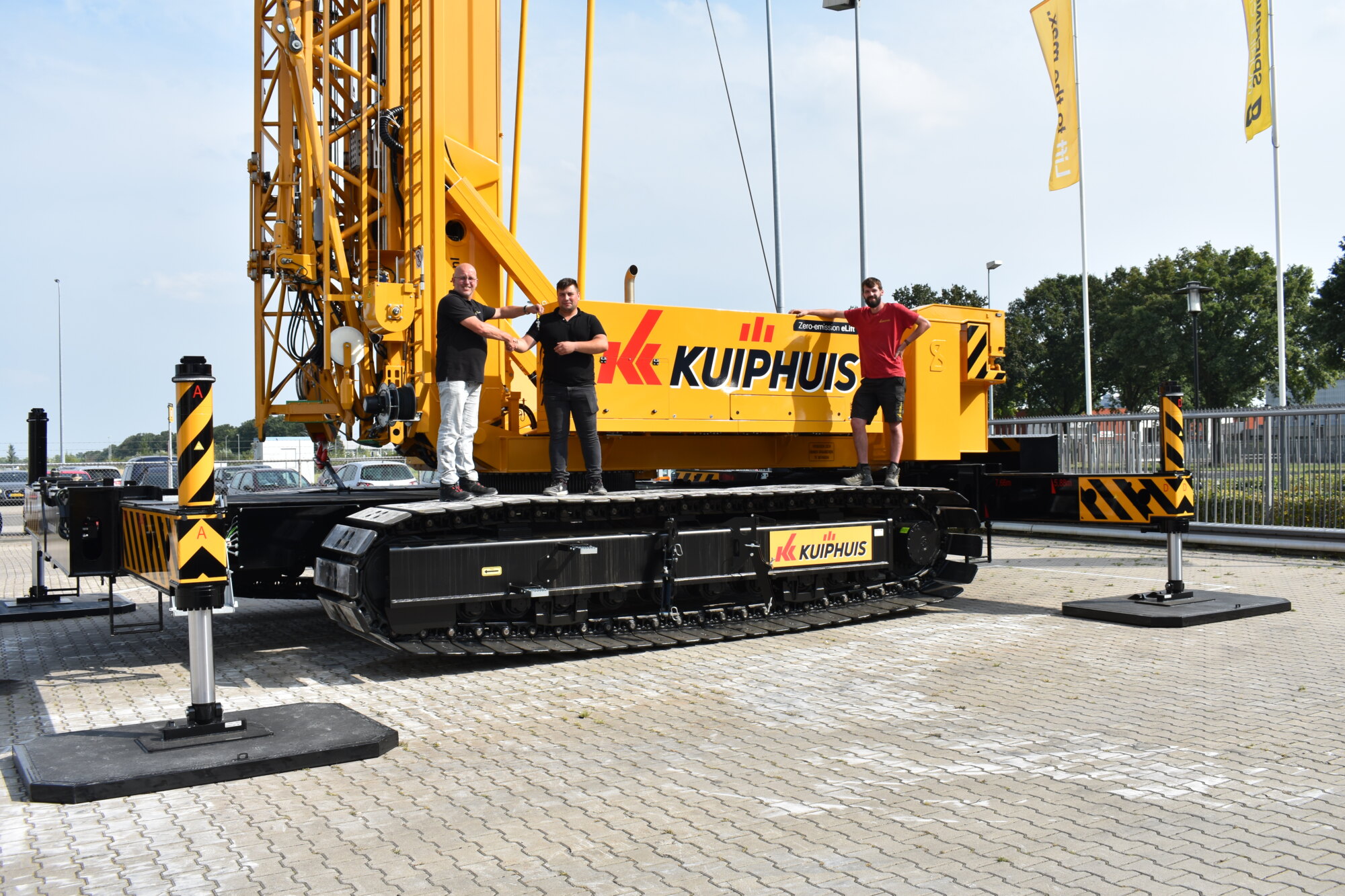 Spierings Mobile Cranes - Lift to the Max.