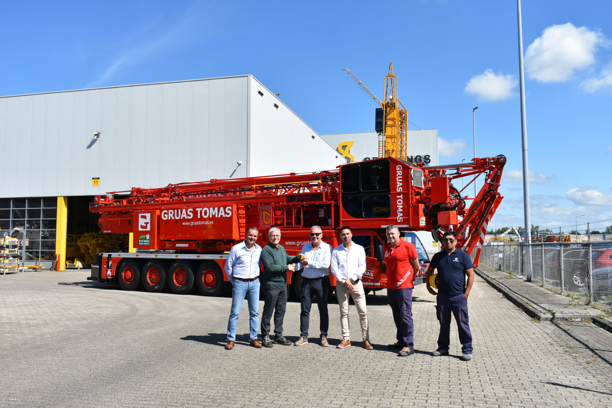 Spierings Mobile Cranes - Lift to the Max.