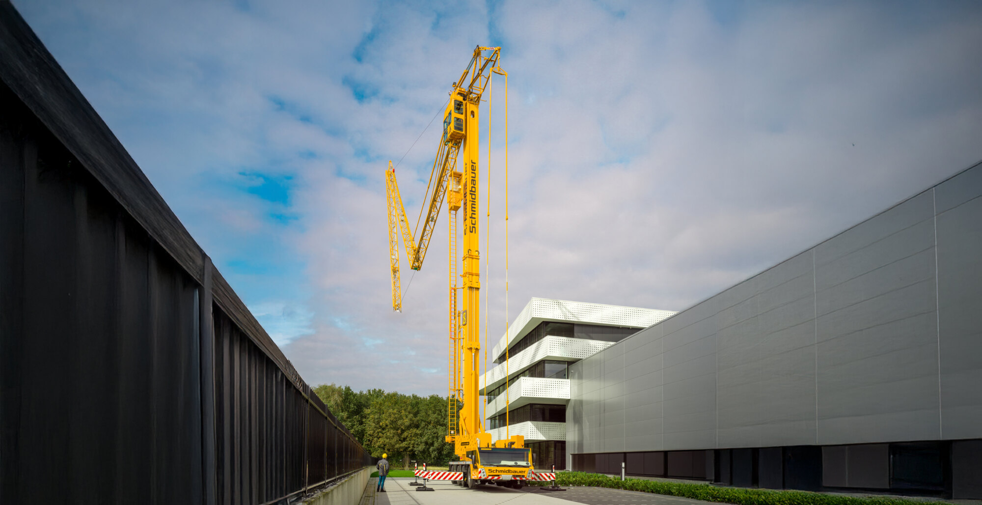 SK597-AT4 eLift - Spierings Mobile Cranes