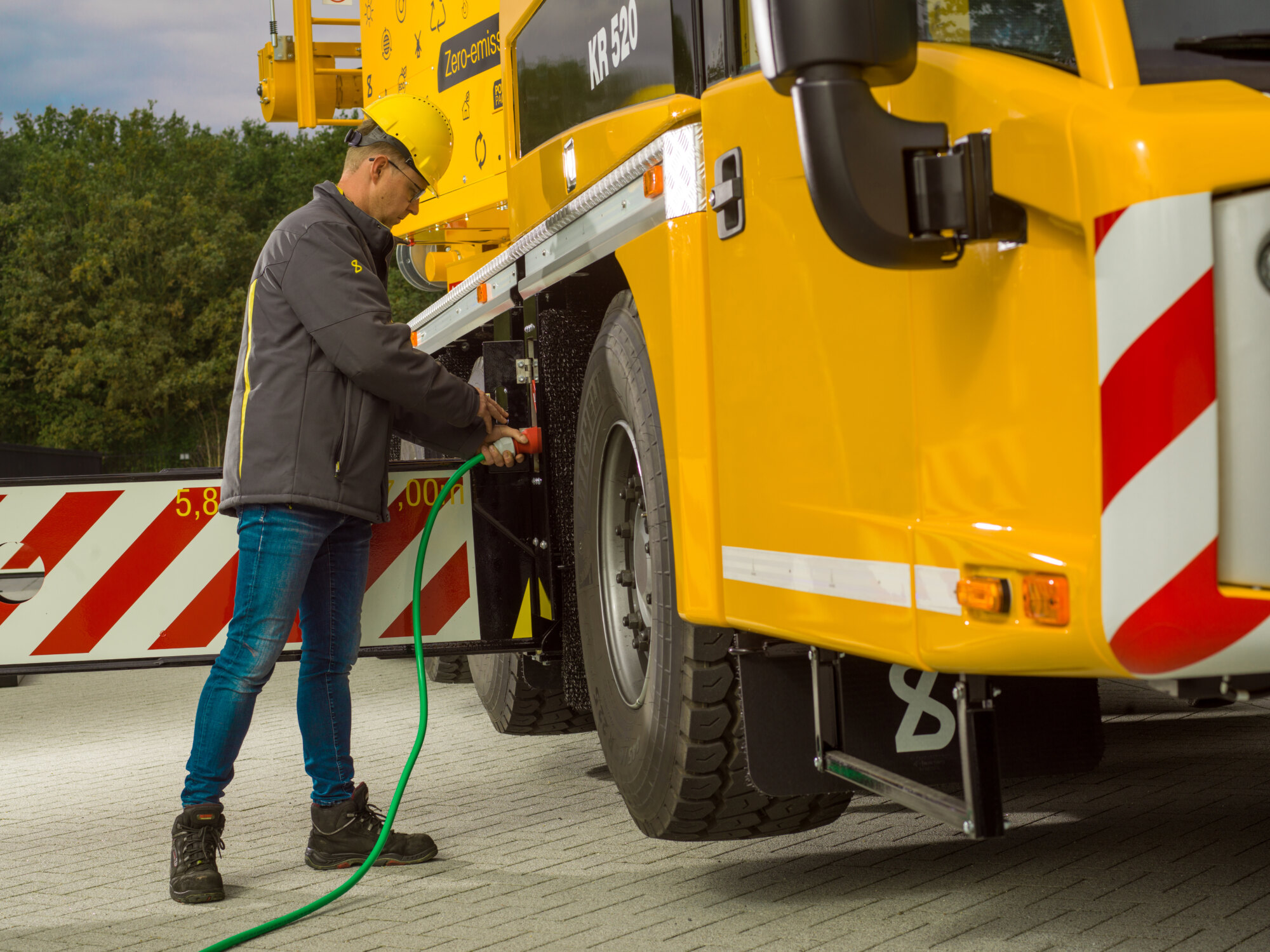 Spierings Mobile Cranes stellt konventionelle Diesel-Krane ein ...